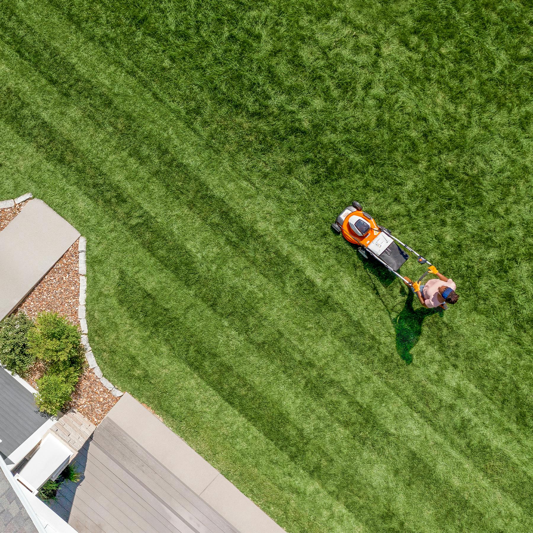 RMA 510 Cordless Lawn Mower | Battery Powered Lawn Mower | STIHL USA