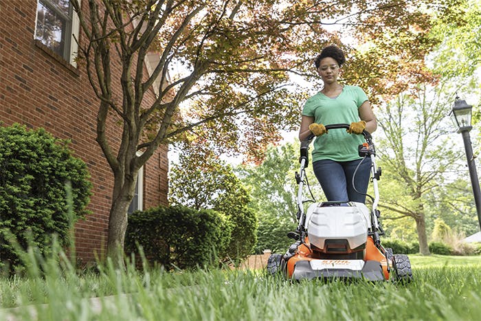 RMA 460 V | Self-Propelled Lawn Mower | STIHL USA