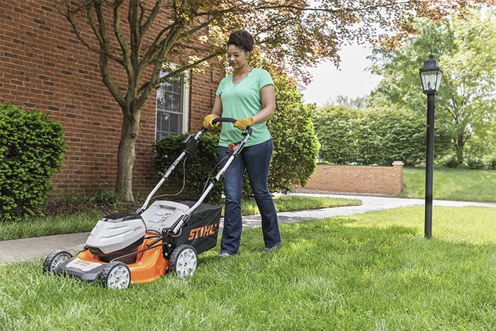 RMA 460 V | Self-Propelled Lawn Mower | STIHL USA