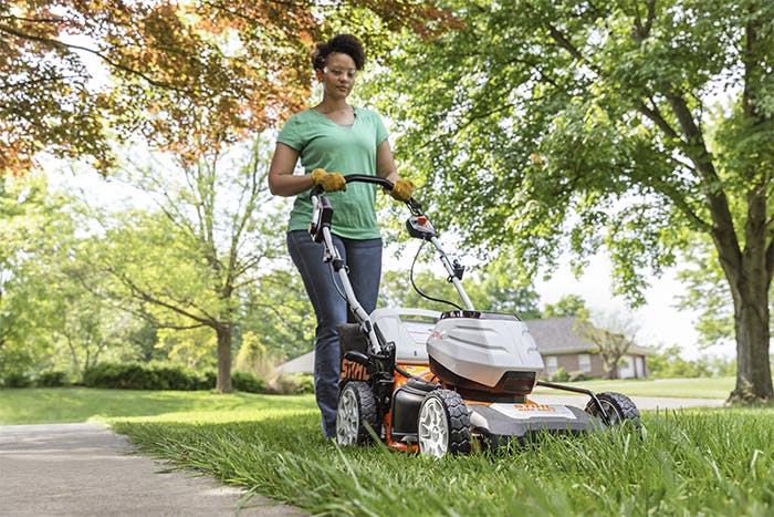 RMA 460 V | Self-Propelled Lawn Mower | STIHL USA