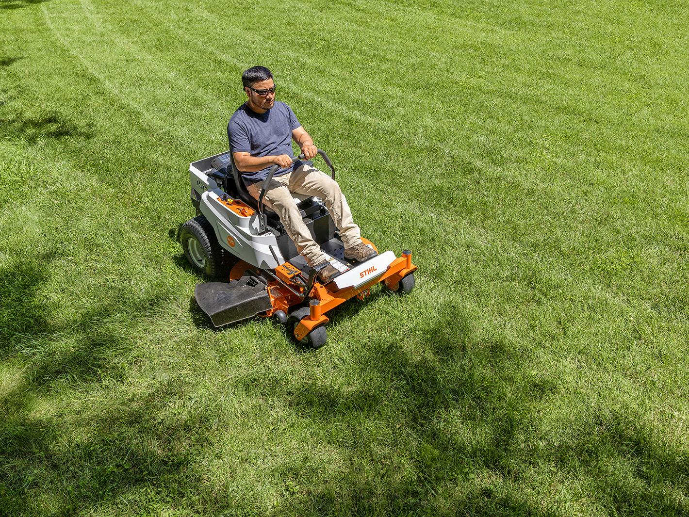STIHL RZ 142 | Lawn Mowers | STIHL USA